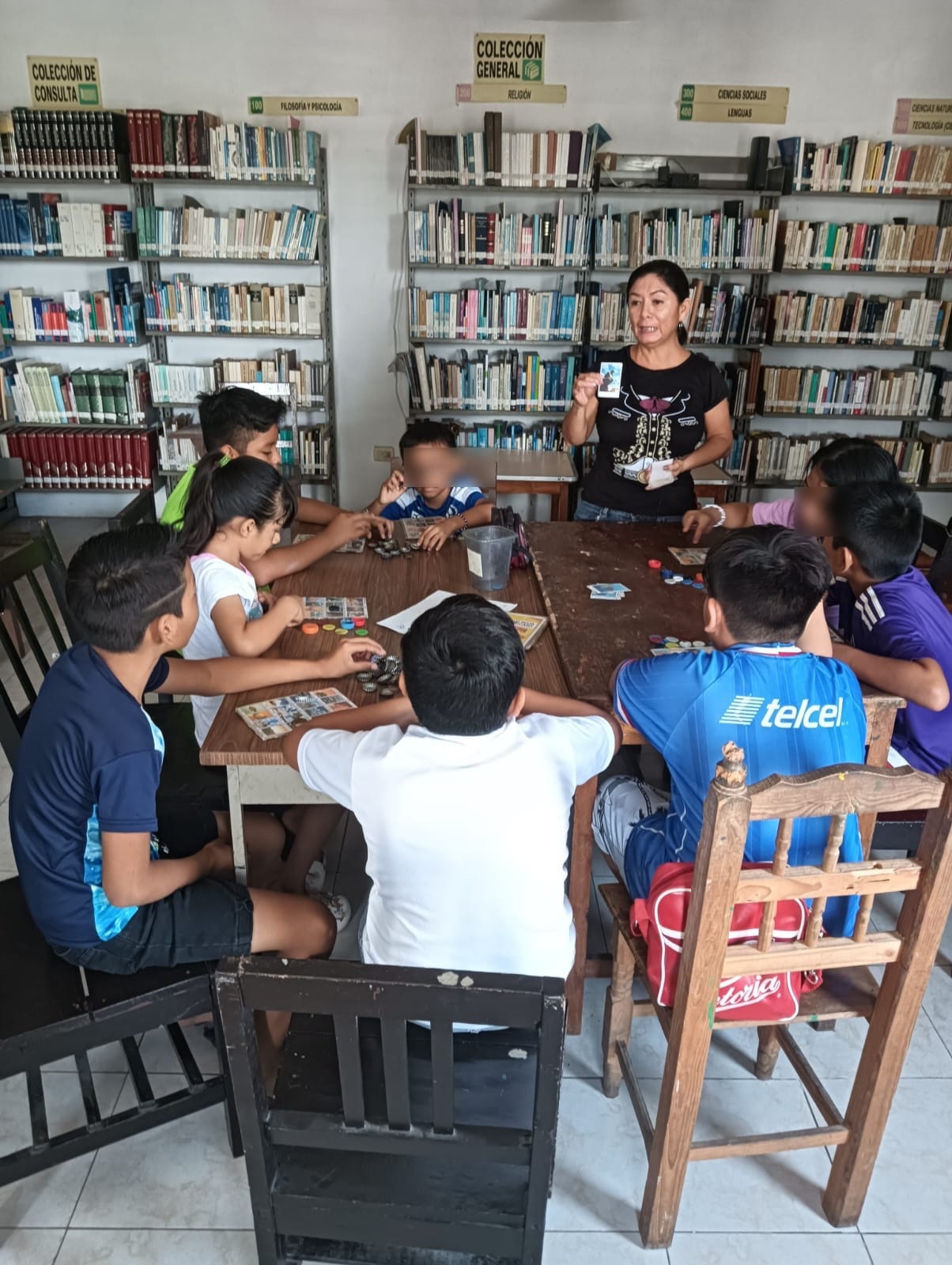 Rihani acerca la lectura a la niñez - Punto Medio