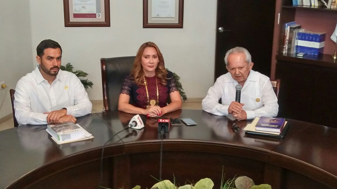 Cindy Saravia López, Nueva Rector de la UAC - Punto Medio