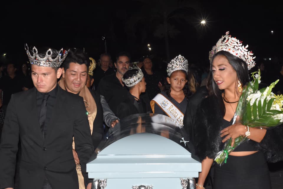 Dan último adiós a juan carnaval - Punto Medio