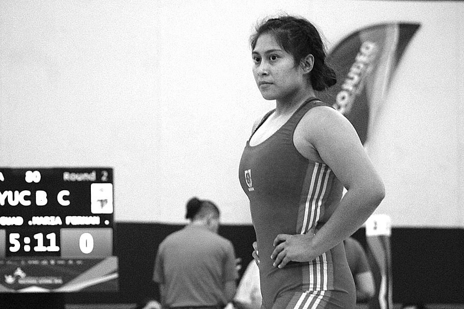 Lucha femenil consigue el oro - Punto Medio