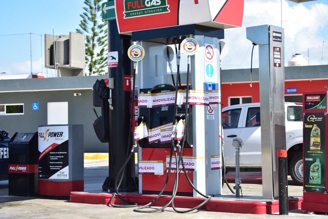 Clausuran gasolinera de full gas por dar litros incompletos - Punto Medio