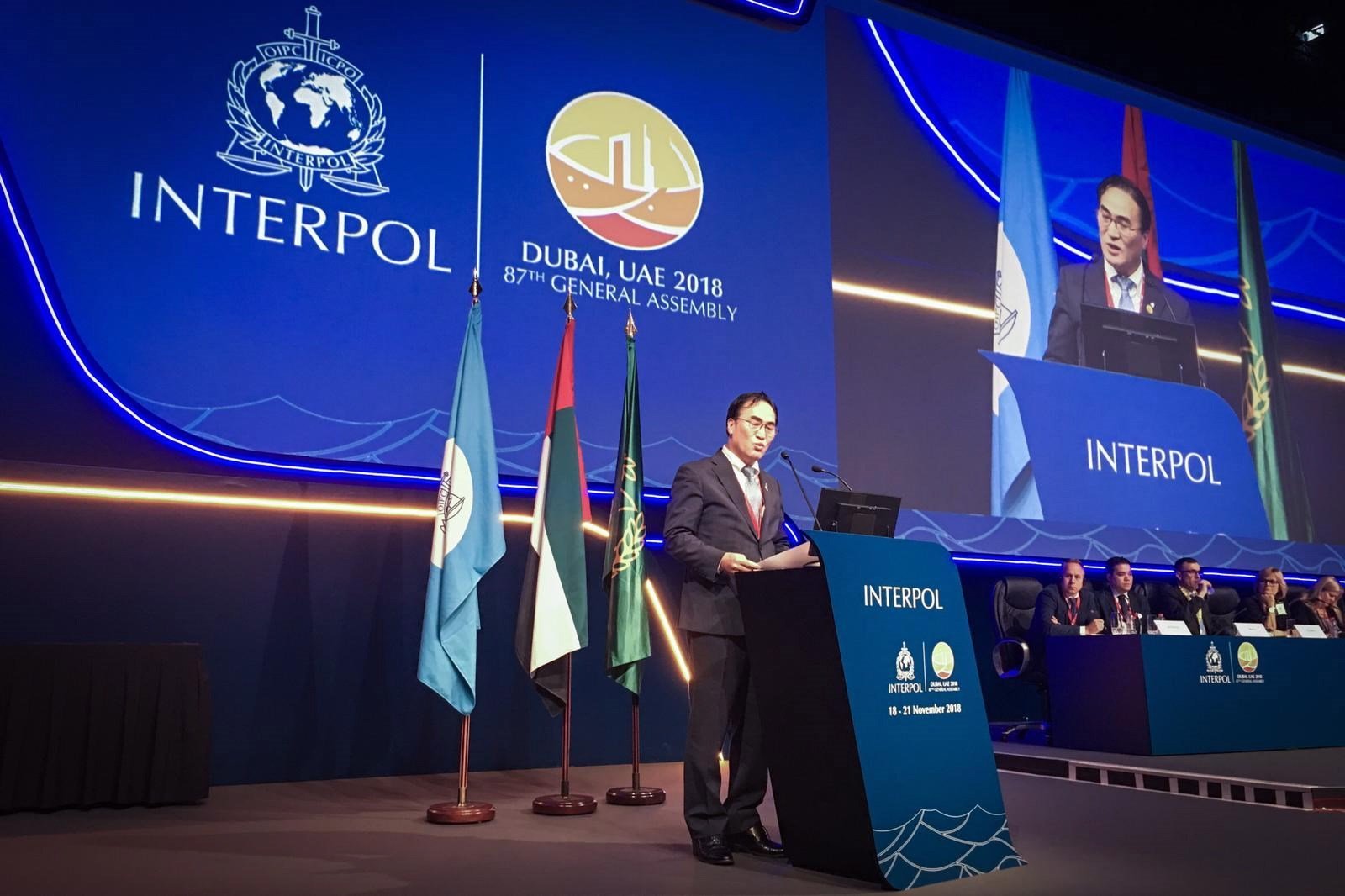 La Interpol emite orden de captura contra 63 mexicanos - Punto Medio
