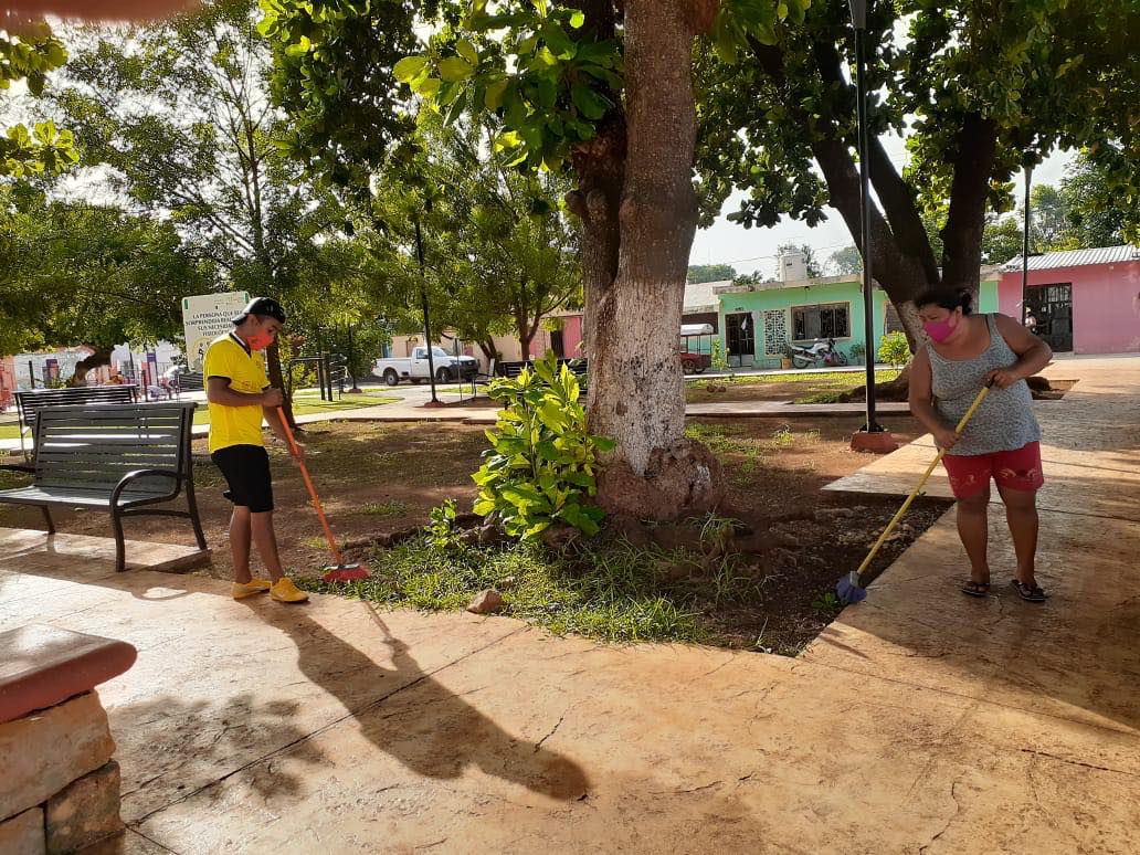 Presumen calles y parques limpios en el sur del estado - Punto Medio