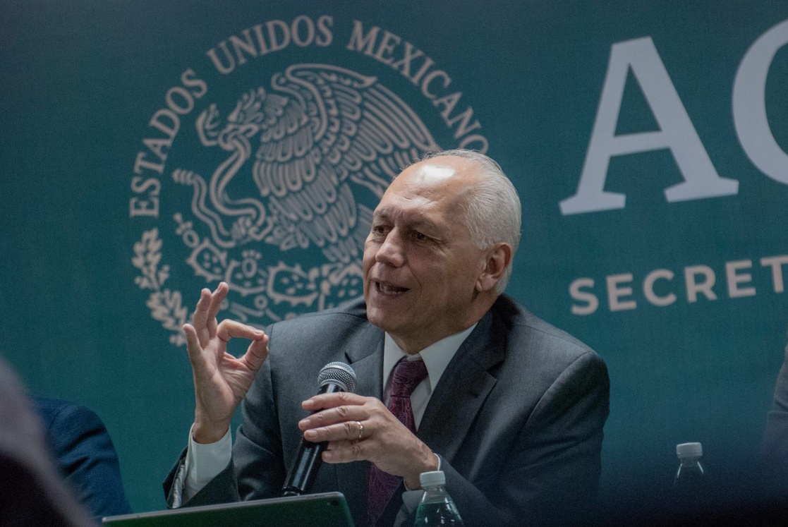 Luego de 25 años de trayectoria, renuncia Javier Trujillo a Senasica ...