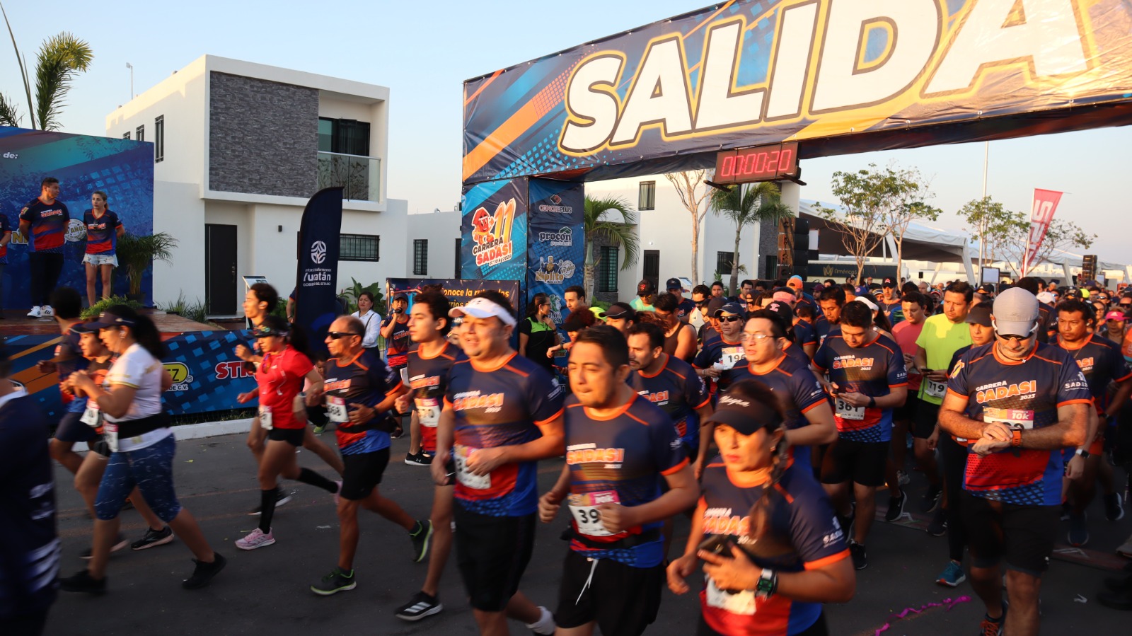 Gran participación en la XI Carrera Sadasi, en Las Américas IV - Punto ...