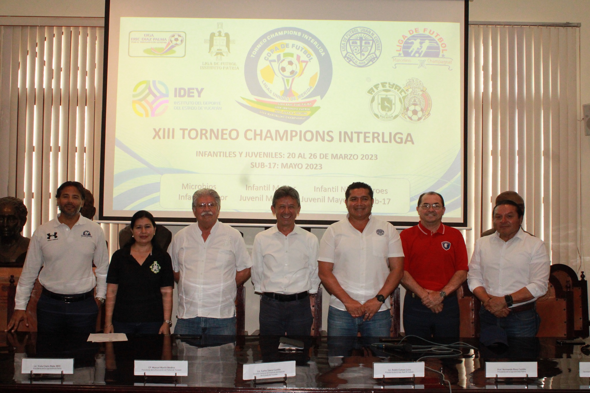 Ligas de fútbol de Yucatán presentan Copa Champions - Punto Medio