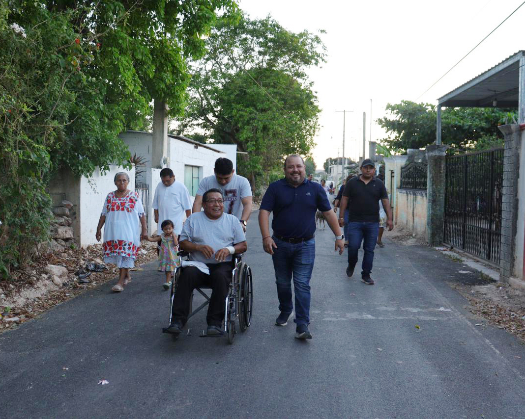 Alcalde Martín Fragoso cumple y rehabilita calles - Punto Medio