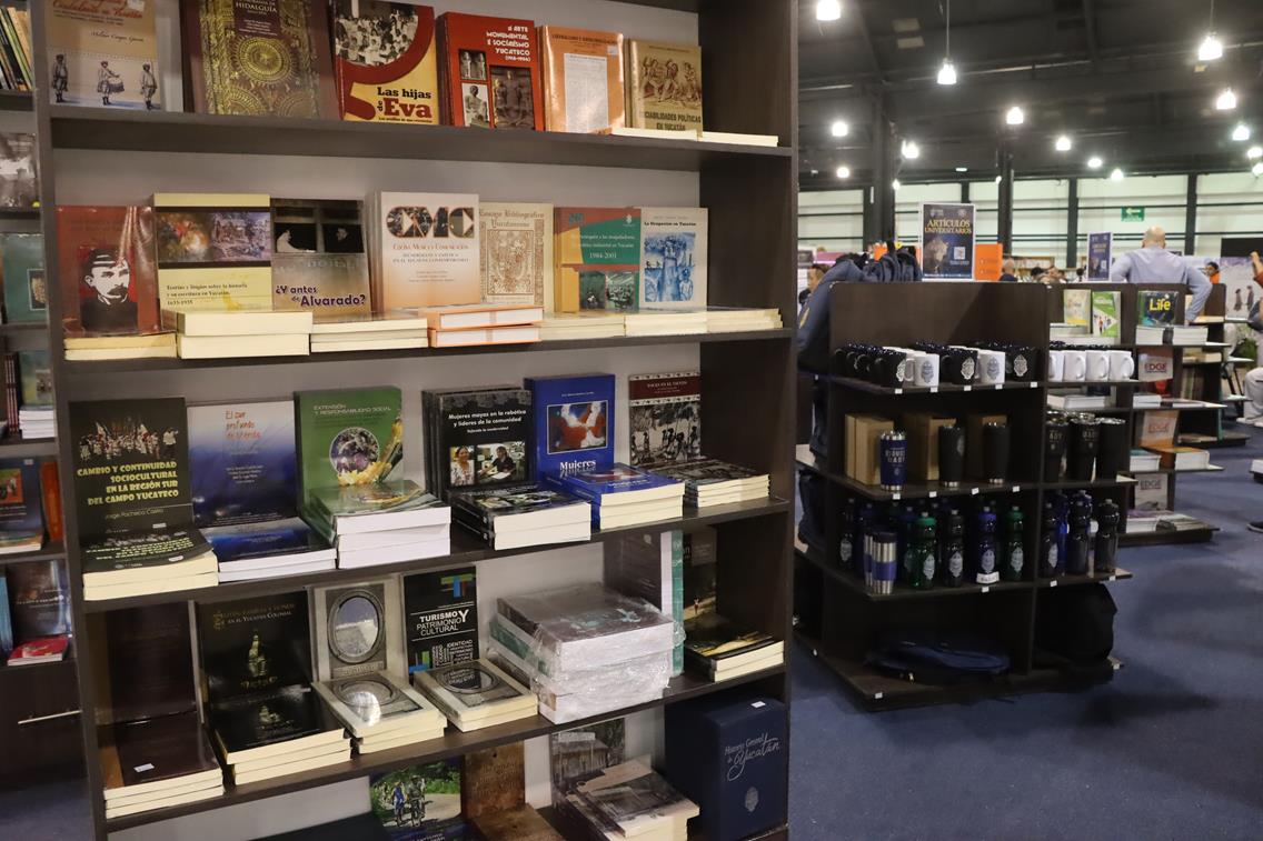 Más de 700 títulos ofrece la Casa Editorial-Uady en la Filey 2024 ...