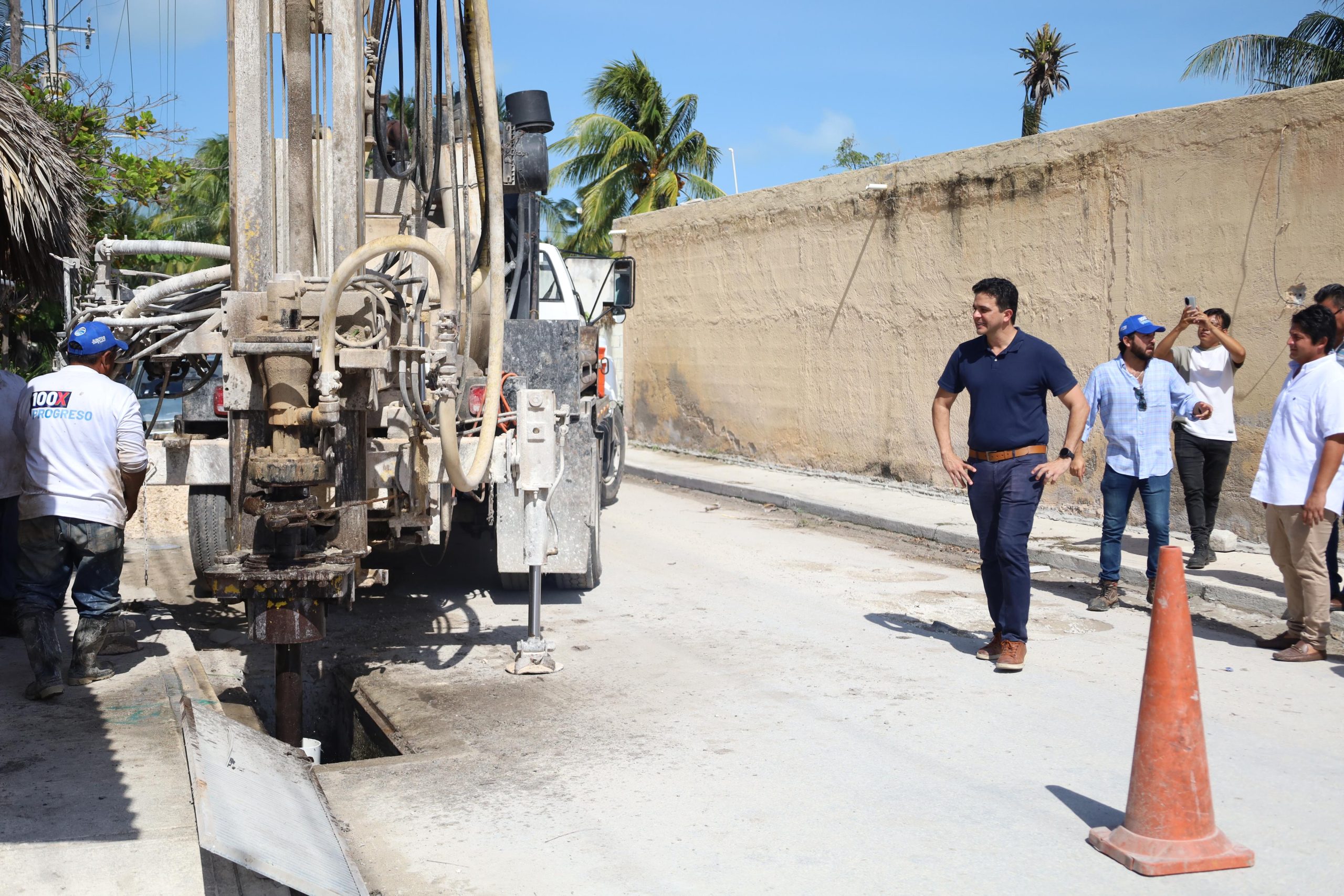 Erik Rihani impulsa infraestructura en Chelem con nuevos pozos - Punto ...