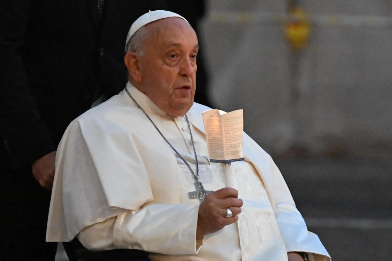Papa Francisco sufre neumonía bilateral y su cuadro clínico aún es complejo, afirma el Vaticano ...