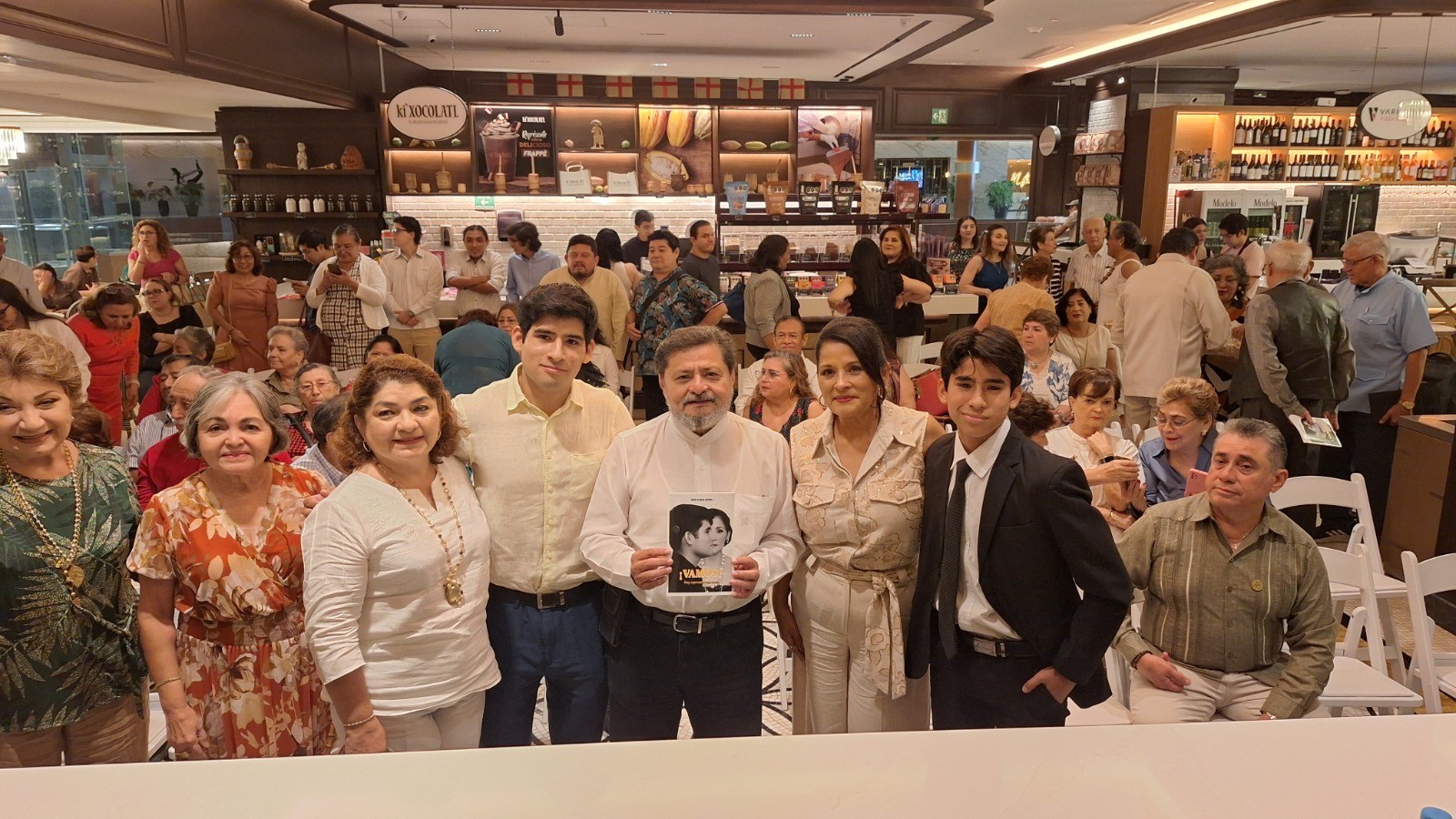 Rocío Alonso presenta su libro Vamos, hay esperanza. Soy sordo - Punto ...